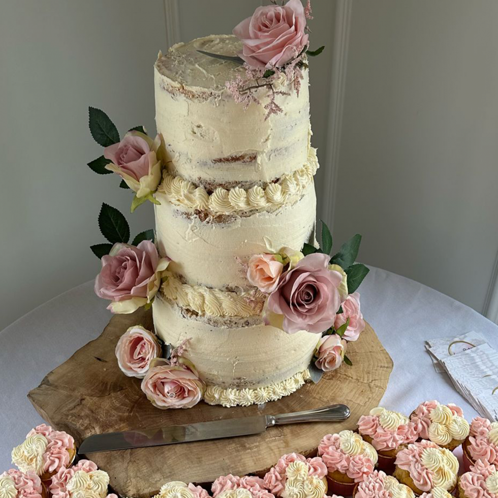 Lizzy Bakes | Let's Bake!